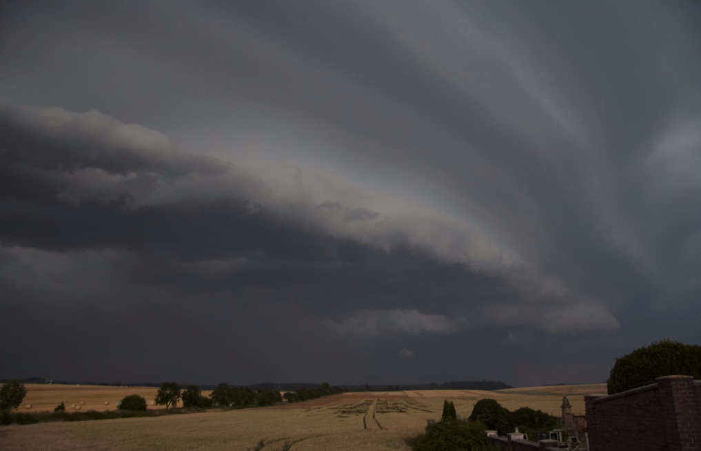 Squall line - 11. 7. 2008 | Amatérská meteorologická společnost